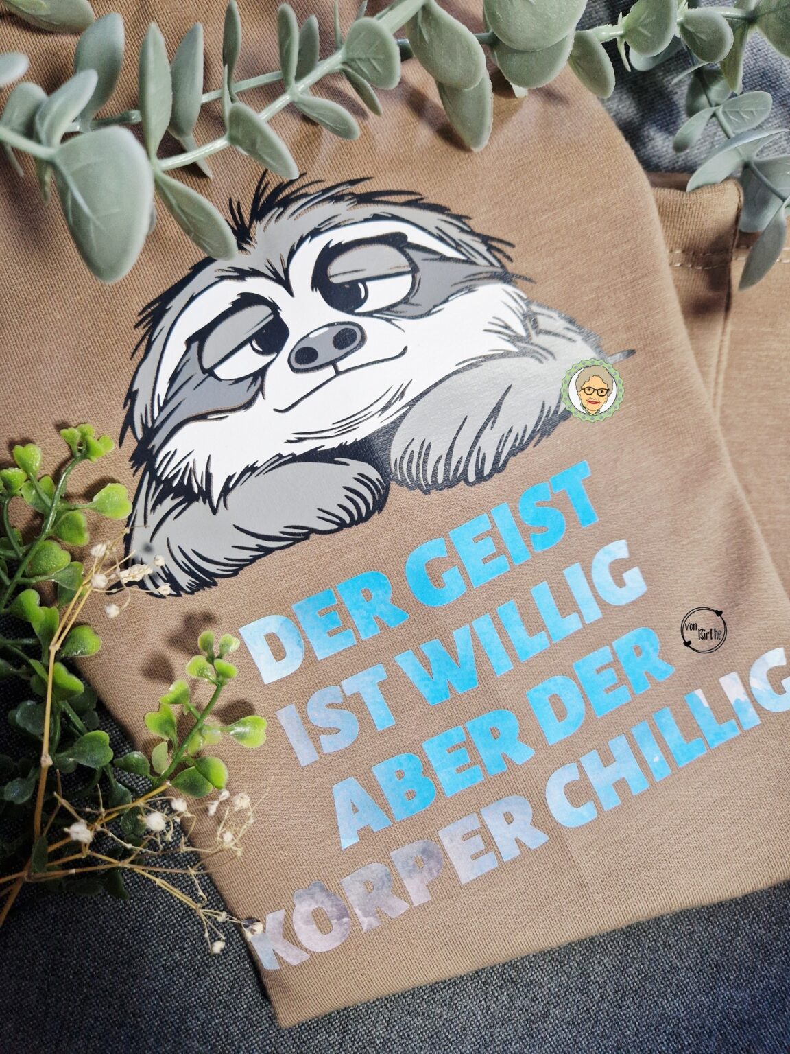 Plotterdatei & Digistamp lustiges Faultier – Oma Plott